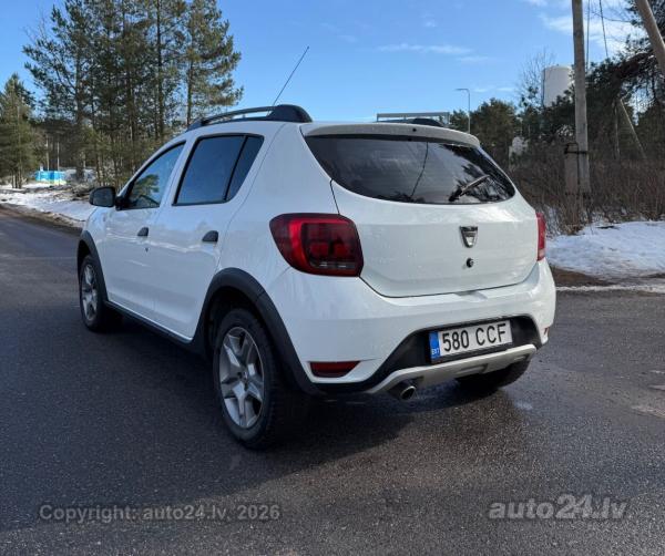 Balts Dacia Sandero 2020 Tallina, ar dzinēja tilpumu 0.00 L un nobraukumu 120 tūkst. km par 5390 €, foto 4 vietnē AUTOMOTO.COM.LV