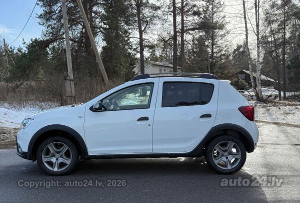Balts Dacia Sandero 2020 Tallina, ar dzinēja tilpumu 0.00 L un nobraukumu 120 tūkst. km par 5390 €, foto 6 vietnē AUTOMOTO.COM.LV