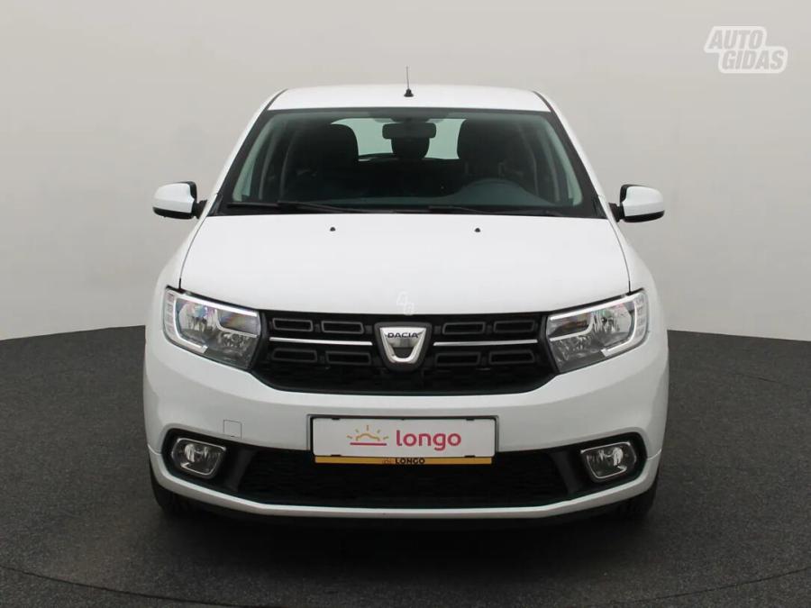 White Dacia Sandero 2020 in Vilnius, with an engine capacity of 1.00 L and mileage of 156 thousand km for 7099 €, photo 4 on AUTOMOTO.COM.LV