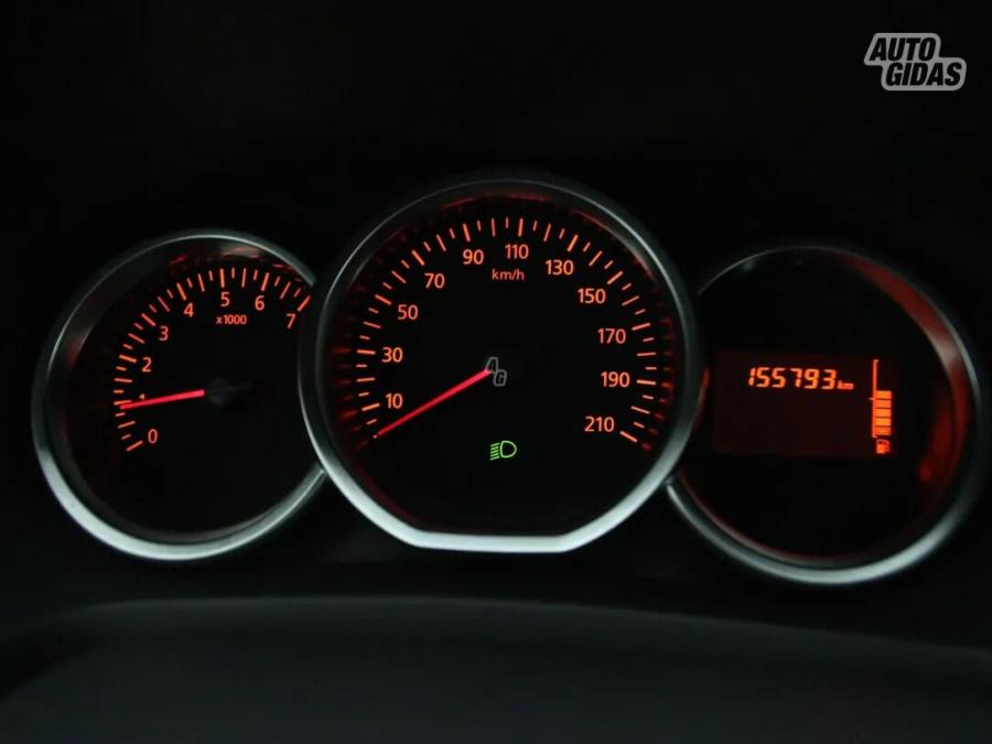 White Dacia Sandero 2020 in Vilnius, with an engine capacity of 1.00 L and mileage of 156 thousand km for 7099 €, photo 20 on AUTOMOTO.COM.LV