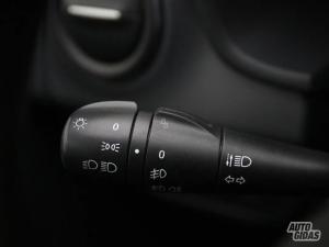 White Dacia Sandero 2020 in Vilnius, with an engine capacity of 1.00 L and mileage of 156 thousand km for 7099 €, photo 27 on AUTOMOTO.COM.LV