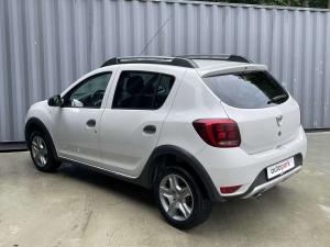 White Dacia Sandero 2020 in Vilnius, with an engine capacity of 0.90 L and mileage of 135 thousand km for 4500 €, photo 5 on AUTOMOTO.COM.LV