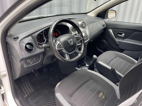 Balts Dacia Sandero 2020 Viļņa, ar dzinēja tilpumu 0.90 L un nobraukumu 135 tūkst. km par 4500 €, foto 10 vietnē AUTOMOTO.COM.LV