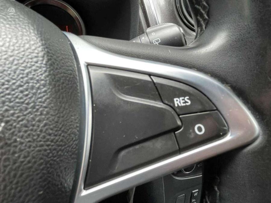 White Dacia Sandero 2020 in Vilnius, with an engine capacity of 0.90 L and mileage of 135 thousand km for 4500 €, photo 14 on AUTOMOTO.COM.LV