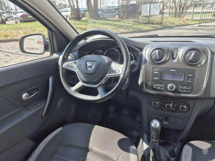 Balts Dacia Sandero 2020 Ukmergė, ar dzinēja tilpumu 0.90 L un nobraukumu 124 tūkst. km par 4900 €, foto 5 vietnē AUTOMOTO.COM.LV