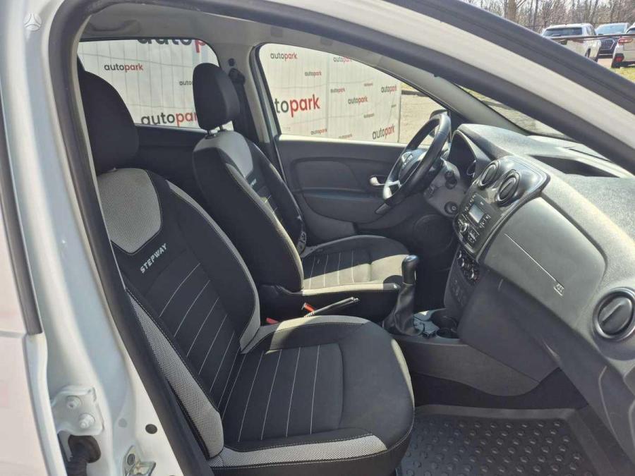 Balts Dacia Sandero 2020 Ukmergė, ar dzinēja tilpumu 0.90 L un nobraukumu 124 tūkst. km par 4900 €, foto 7 vietnē AUTOMOTO.COM.LV