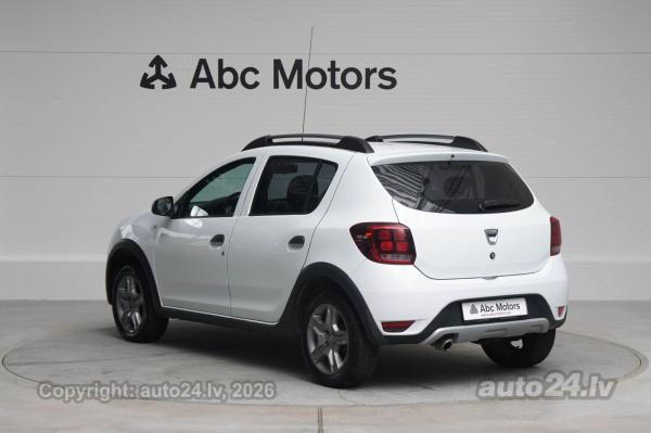 White Dacia Sandero 2020 in Tallinn, with an engine capacity of 0.90 L and mileage of 132 thousand km for 5890 €, photo 6 on AUTOMOTO.COM.LV