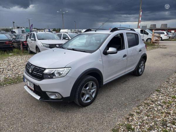 Balts Dacia Sandero 2020 Viļņa, ar dzinēja tilpumu 0.90 L un nobraukumu 100 tūkst. km par 3777 €, foto  vietnē AUTOMOTO.COM.LV