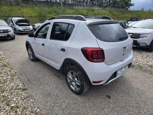 Balts Dacia Sandero 2020 Viļņa, ar dzinēja tilpumu 0.90 L un nobraukumu 100 tūkst. km par 3777 €, foto 4 vietnē AUTOMOTO.COM.LV