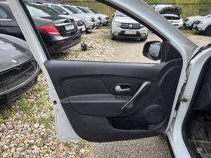 Balts Dacia Sandero 2020 Viļņa, ar dzinēja tilpumu 0.90 L un nobraukumu 100 tūkst. km par 3777 €, foto 15 vietnē AUTOMOTO.COM.LV