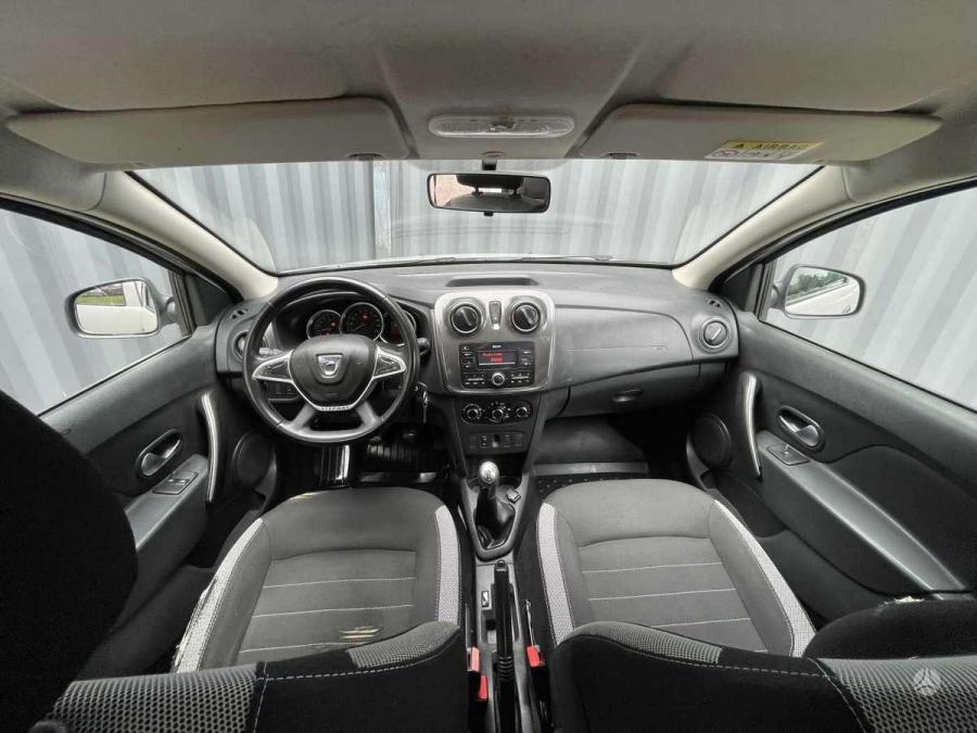 White Dacia Sandero 2020 in Vilnius, with an engine capacity of 0.90 L and mileage of 135 thousand km for 4500 €, photo 8 on AUTOMOTO.COM.LV