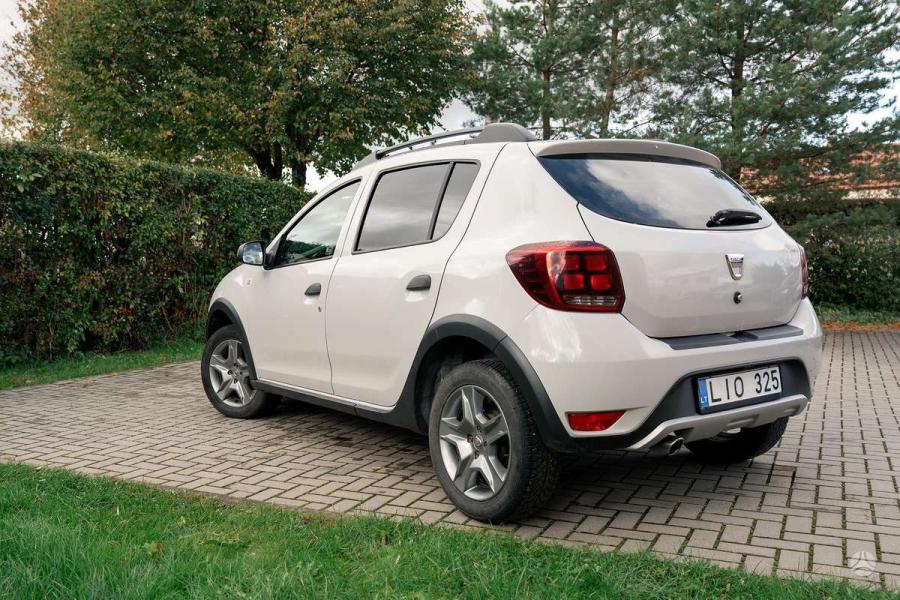 Balts Dacia Sandero 2020 Kretinga, ar dzinēja tilpumu 0.90 L un nobraukumu 151 tūkst. km par 3999 €, foto 5 vietnē AUTOMOTO.COM.LV
