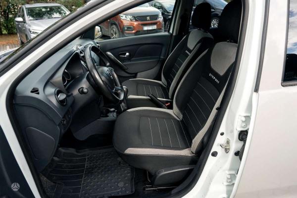 White Dacia Sandero 2020 in Kretinga, with an engine capacity of 0.90 L and mileage of 151 thousand km for 3999 €, photo 6 on AUTOMOTO.COM.LV