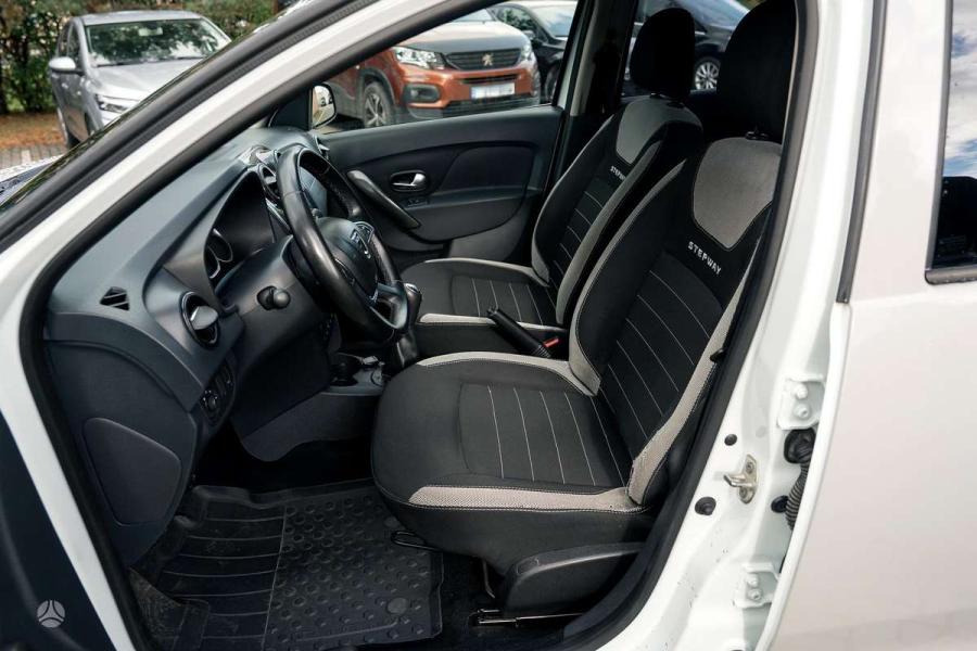 Balts Dacia Sandero 2020 Kretinga, ar dzinēja tilpumu 0.90 L un nobraukumu 151 tūkst. km par 3999 €, foto 6 vietnē AUTOMOTO.COM.LV