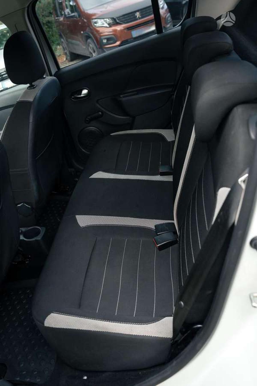 Balts Dacia Sandero 2020 Kretinga, ar dzinēja tilpumu 0.90 L un nobraukumu 151 tūkst. km par 3999 €, foto 7 vietnē AUTOMOTO.COM.LV