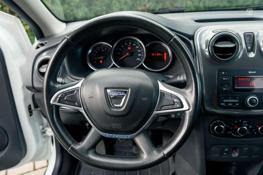 Balts Dacia Sandero 2020 Kretinga, ar dzinēja tilpumu 0.90 L un nobraukumu 151 tūkst. km par 3999 €, foto 10 vietnē AUTOMOTO.COM.LV