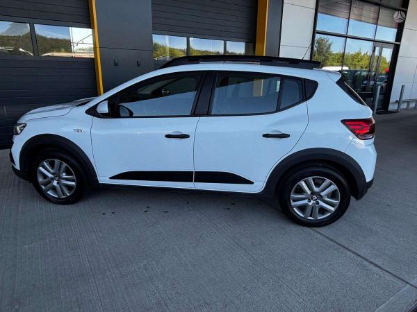 Balts Dacia Sandero 2021 Viļņa, ar dzinēja tilpumu 1.00 L un nobraukumu 68 tūkst. km par 10500 €, foto 3 vietnē AUTOMOTO.COM.LV