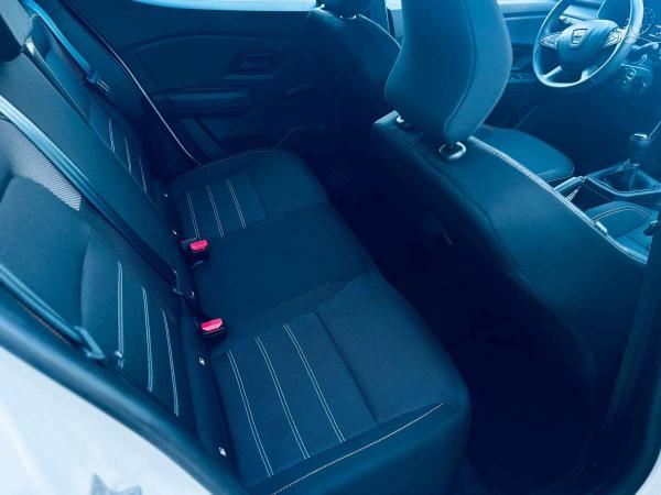 Balts Dacia Sandero 2021 Viļņa, ar dzinēja tilpumu 1.00 L un nobraukumu 68 tūkst. km par 10500 €, foto 8 vietnē AUTOMOTO.COM.LV