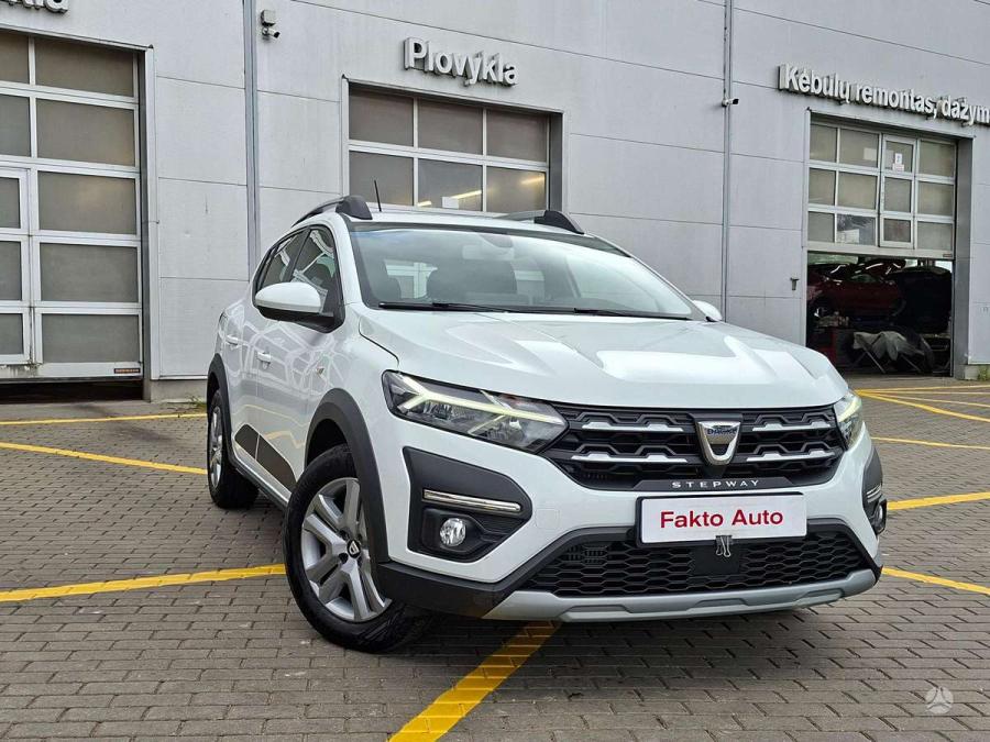 Balts Dacia Sandero 2021 Viļņa, ar dzinēja tilpumu 1.00 L un nobraukumu 60 tūkst. km par 11500 €, foto 7 vietnē AUTOMOTO.COM.LV