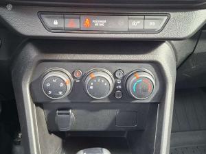 Balts Dacia Sandero 2021 Viļņa, ar dzinēja tilpumu 1.00 L un nobraukumu 60 tūkst. km par 11500 €, foto 11 vietnē AUTOMOTO.COM.LV