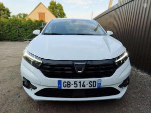 White Dacia Sandero 2021 in Kaunas, with an engine capacity of 1.00 L and mileage of 98 thousand km for 4400 €, photo  on AUTOMOTO.COM.LV