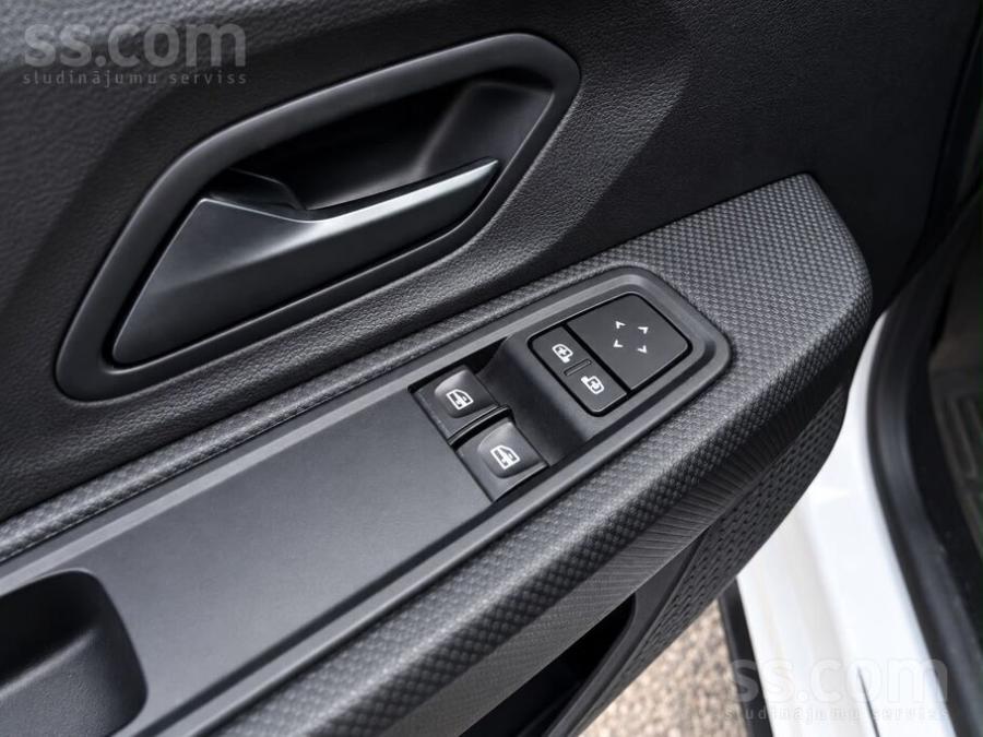 Balts Dacia Sandero 2021 Daugavpils, ar dzinēja tilpumu 1.00 L un nobraukumu 0 tūkst. km par 8900 €, foto 8 vietnē AUTOMOTO.COM.LV