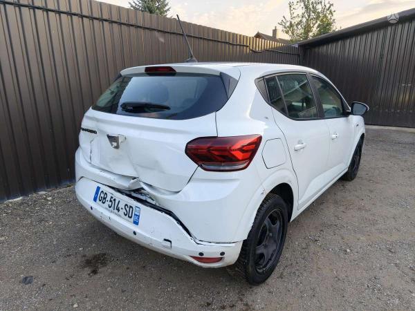 White Dacia Sandero 2021 in Kaunas, with an engine capacity of 1.00 L and mileage of 98 thousand km for 4200 €, photo 7 on AUTOMOTO.COM.LV