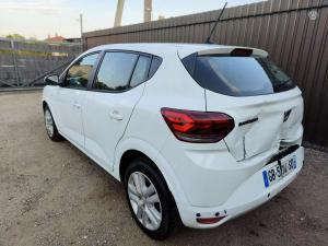 White Dacia Sandero 2021 in Kaunas, with an engine capacity of 1.00 L and mileage of 98 thousand km for 4200 €, photo 8 on AUTOMOTO.COM.LV