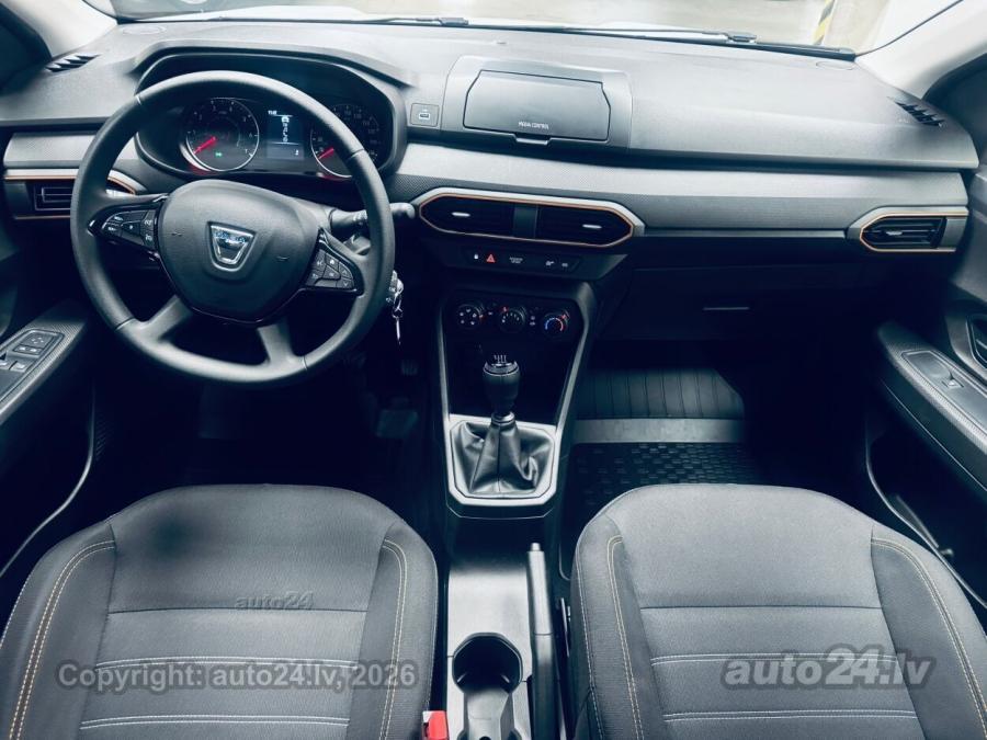 White Dacia Sandero 2022 in Tallinn, with an engine capacity of 1.00 L and mileage of 130 thousand km for 8400 €, photo 5 on AUTOMOTO.COM.LV