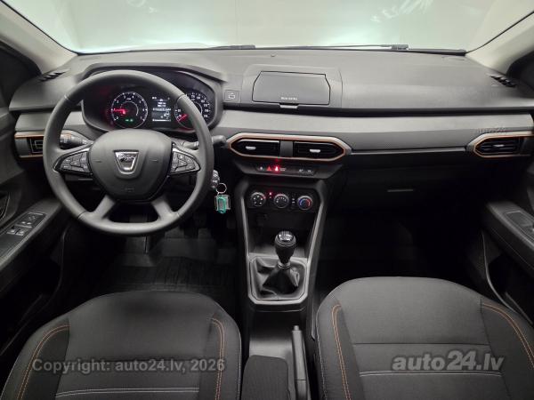 Balts Dacia Sandero 2022 Tallina, ar dzinēja tilpumu 1.00 L un nobraukumu 76 tūkst. km par 8900 €, foto 7 vietnē AUTOMOTO.COM.LV
