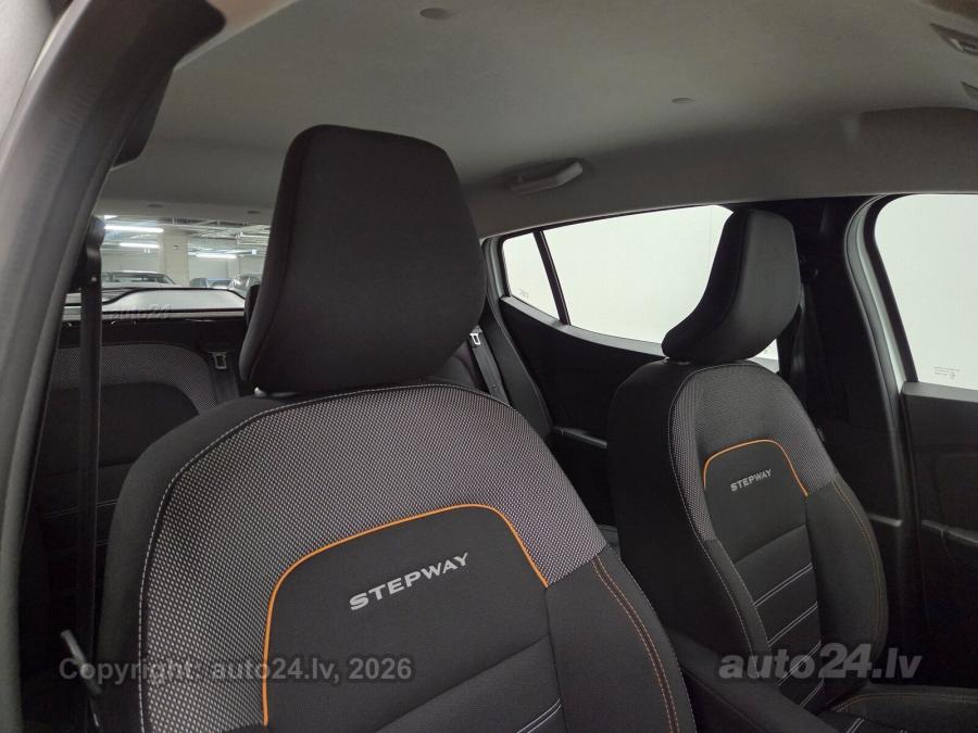 White Dacia Sandero 2022 in Tallinn, with an engine capacity of 1.00 L and mileage of 76 thousand km for 8900 €, photo 16 on AUTOMOTO.COM.LV