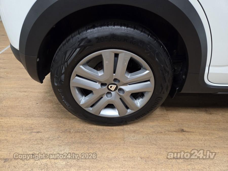 White Dacia Sandero 2022 in Tallinn, with an engine capacity of 1.00 L and mileage of 76 thousand km for 8900 €, photo 19 on AUTOMOTO.COM.LV