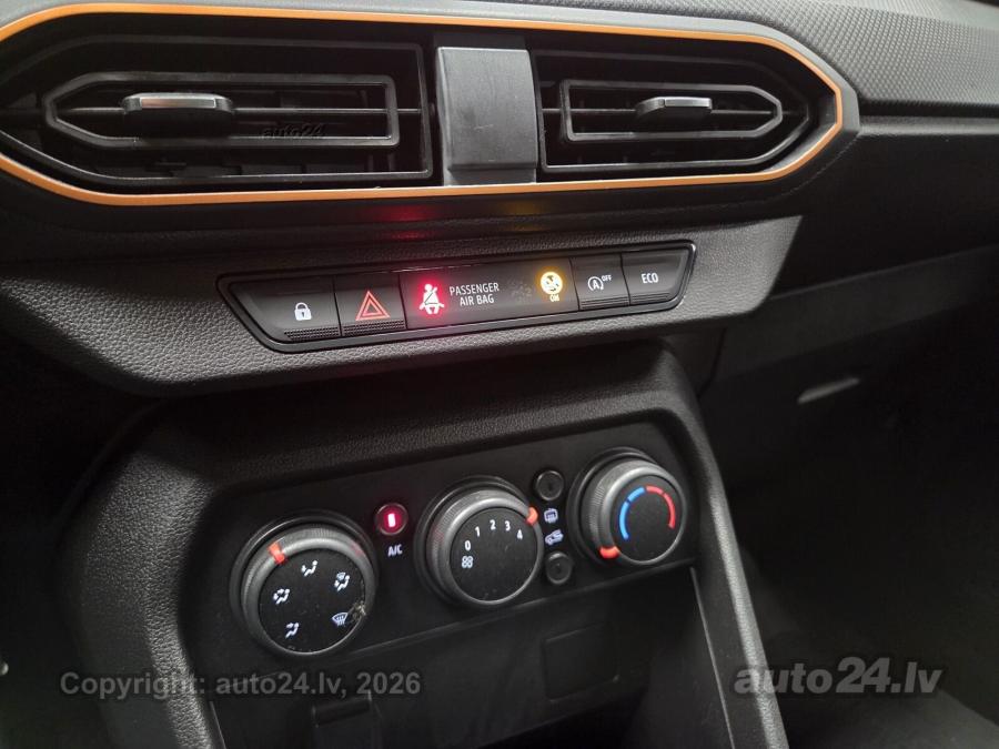 Белый Дачия Сандеро 2022 в Таллин, объемом двигателя 1.00 л и пробегом 77 тыс. км за 8900 €, фото 10 на AUTOMOTO.COM.LV