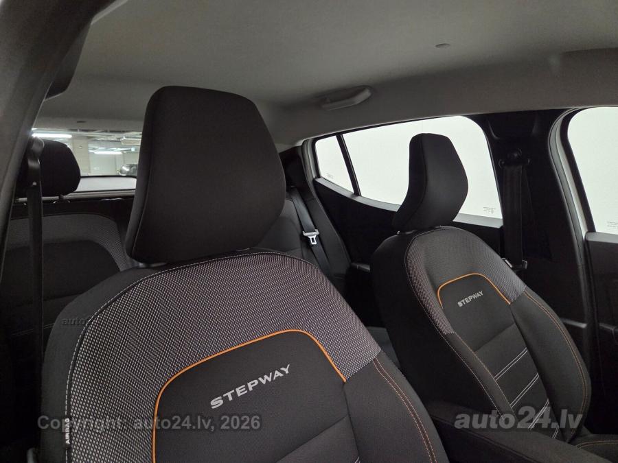 Белый Дачия Сандеро 2022 в Таллин, объемом двигателя 1.00 л и пробегом 77 тыс. км за 8900 €, фото 16 на AUTOMOTO.COM.LV