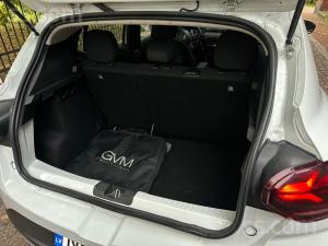Balts Dacia Sandero 2022 Cēsis, ar dzinēja tilpumu 1.00 L un nobraukumu 57 tūkst. km par 9900 €, foto 28 vietnē AUTOMOTO.COM.LV