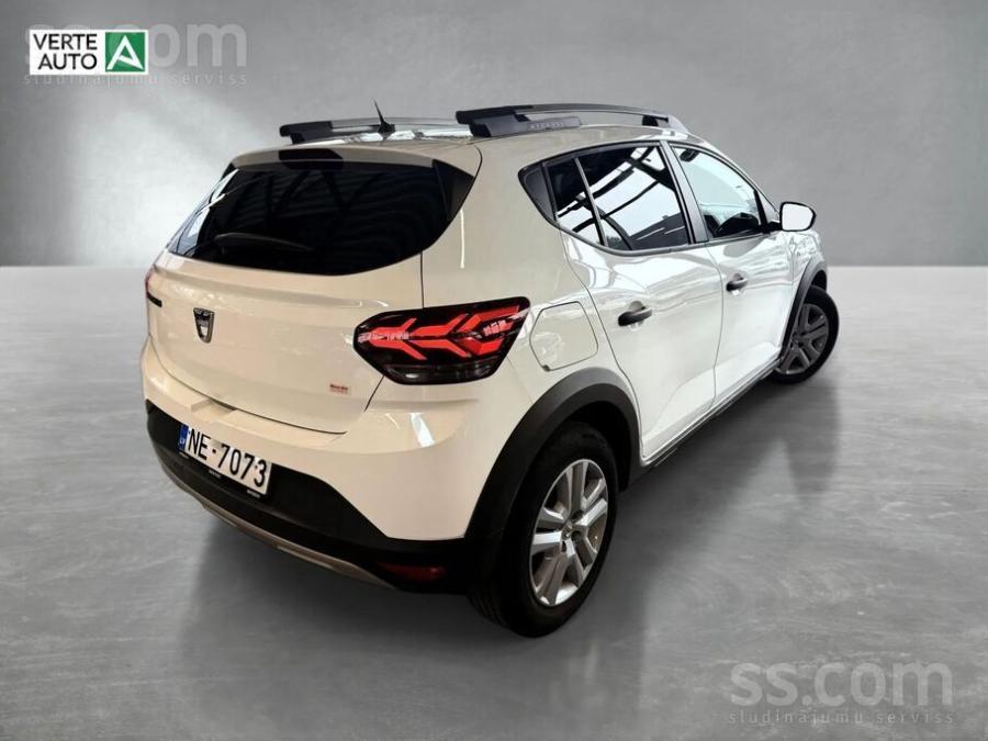 Balts Dacia Sandero 2022 Rīga, ar dzinēja tilpumu 1.00 L un nobraukumu 45 tūkst. km par 8990 €, foto 5 vietnē AUTOMOTO.COM.LV