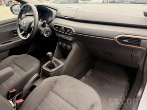 Balts Dacia Sandero 2022 Rīga, ar dzinēja tilpumu 1.00 L un nobraukumu 45 tūkst. km par 8990 €, foto 10 vietnē AUTOMOTO.COM.LV