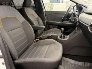 Balts Dacia Sandero 2022 Rīga, ar dzinēja tilpumu 1.00 L un nobraukumu 45 tūkst. km par 8990 €, foto 15 vietnē AUTOMOTO.COM.LV