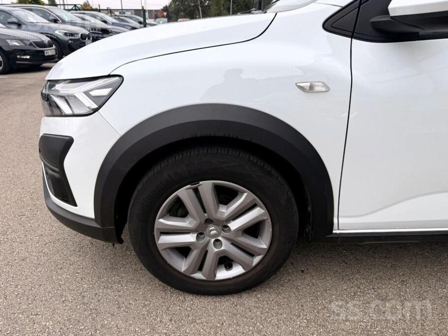 Balts Dacia Sandero 2022 Rīga, ar dzinēja tilpumu 1.00 L un nobraukumu 45 tūkst. km par 8990 €, foto 17 vietnē AUTOMOTO.COM.LV