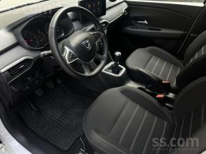 Balts Dacia Sandero 2023 Rīga, ar dzinēja tilpumu 1.00 L un nobraukumu 44 tūkst. km par 9950 €, foto 8 vietnē AUTOMOTO.COM.LV