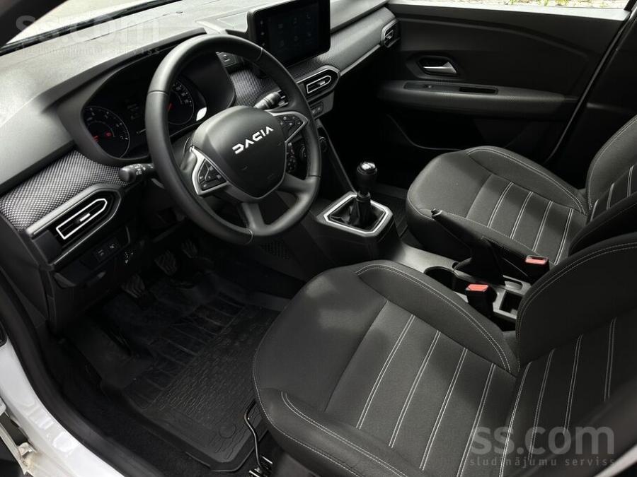 Balts Dacia Sandero 2023 Rīga, ar dzinēja tilpumu 1.00 L un nobraukumu 42 tūkst. km par 10950 €, foto 8 vietnē AUTOMOTO.COM.LV