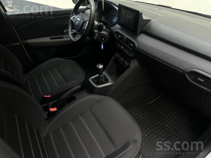 Balts Dacia Sandero 2023 Rīga, ar dzinēja tilpumu 1.00 L un nobraukumu 42 tūkst. km par 10950 €, foto 18 vietnē AUTOMOTO.COM.LV