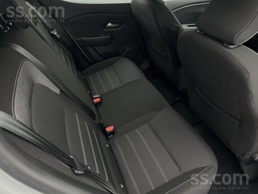 Balts Dacia Sandero 2023 Rīga, ar dzinēja tilpumu 1.00 L un nobraukumu 42 tūkst. km par 10950 €, foto 19 vietnē AUTOMOTO.COM.LV