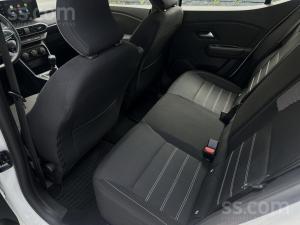 Balts Dacia Sandero 2023 Rīga, ar dzinēja tilpumu 1.00 L un nobraukumu 42 tūkst. km par 10950 €, foto 20 vietnē AUTOMOTO.COM.LV