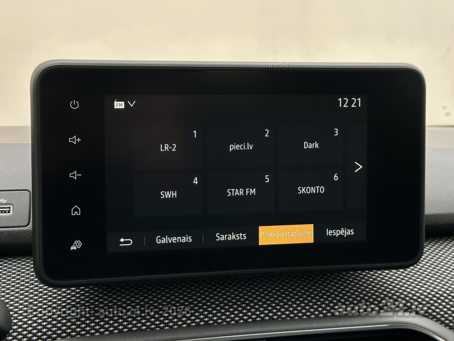 Balts Dacia Sandero 2023 Rīga, ar dzinēja tilpumu 1.00 L un nobraukumu 42 tūkst. km par 10200 €, foto 15 vietnē AUTOMOTO.COM.LV
