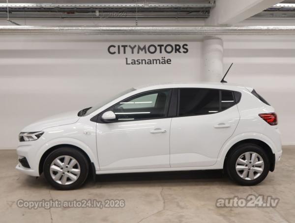 White Dacia Sandero 2023 in Tallinn, with an engine capacity of 1.00 L and mileage of 38 thousand km for 10900 €, photo 2 on AUTOMOTO.COM.LV