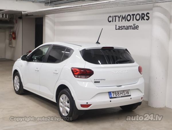 White Dacia Sandero 2023 in Tallinn, with an engine capacity of 1.00 L and mileage of 38 thousand km for 10900 €, photo 3 on AUTOMOTO.COM.LV