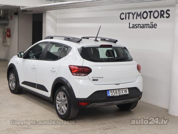 White Dacia Sandero 2023 in Tallinn, with an engine capacity of 1.00 L and mileage of 39 thousand km for 10900 €, photo 3 on AUTOMOTO.COM.LV