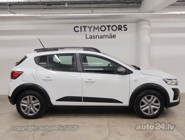 White Dacia Sandero 2023 in Tallinn, with an engine capacity of 1.00 L and mileage of 39 thousand km for 10900 €, photo 5 on AUTOMOTO.COM.LV