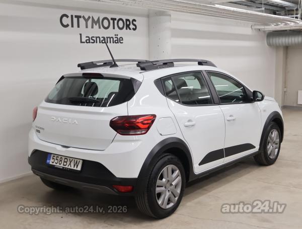 White Dacia Sandero 2023 in Tallinn, with an engine capacity of 1.00 L and mileage of 39 thousand km for 10900 €, photo 6 on AUTOMOTO.COM.LV
